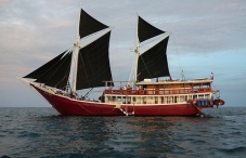 Luxury Liveaboard Indonesia – Divezone