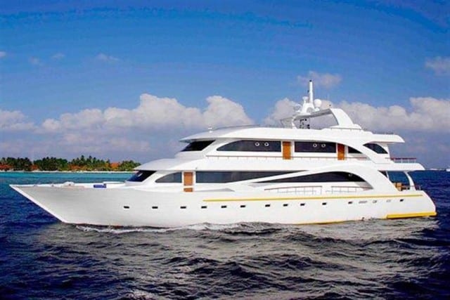 MV Princess Dhonkamana Liveaboard Review – Maldives, Dive Boat Reviews