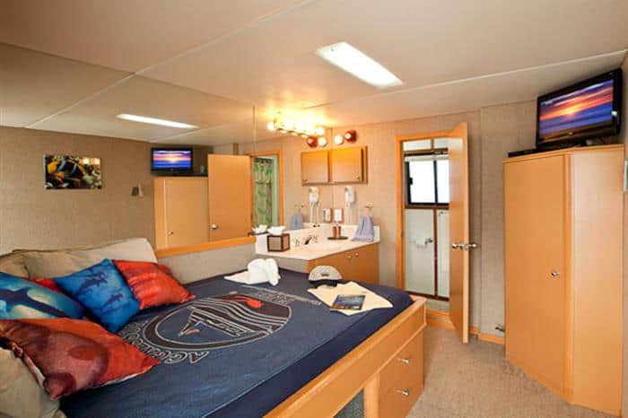 MV Belize Aggressor III Liveaboard Review – Belize, Dive Boat Reviews